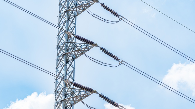 An Introduction to Bundled Conductors in Transmission Lines - Technical ...